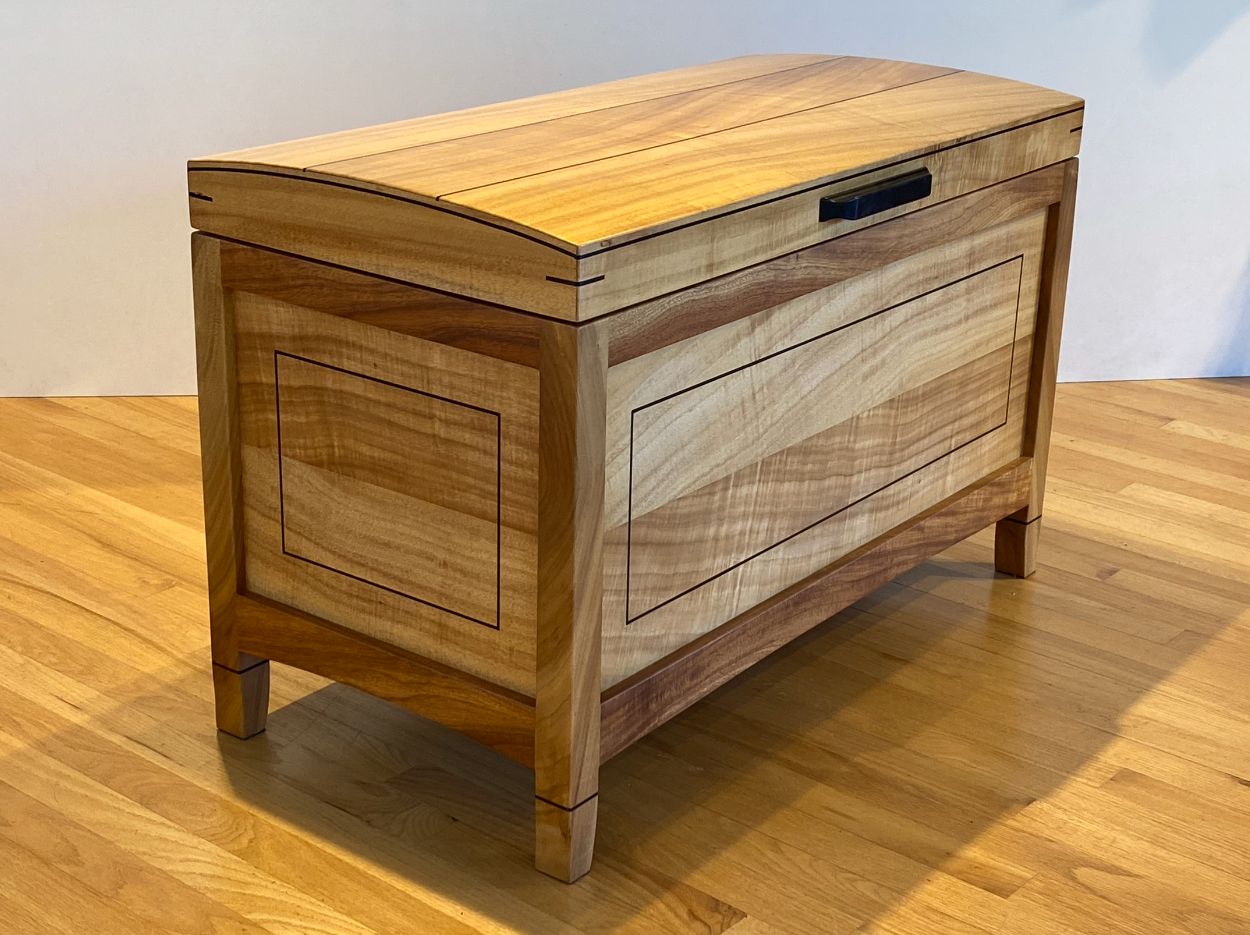 Captain Koa Wood Trunk – Ambientium Furniture